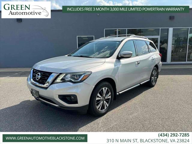Used 2017 Nissan Pathfinder Utility 4D SV 4WD V6 Ratings, Values ...